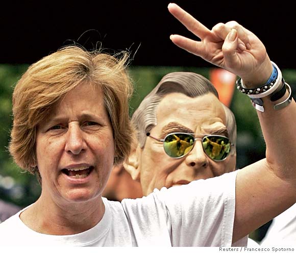 Boxer doesn't like the idea of Sheehan challenging Feinstein / She says ...