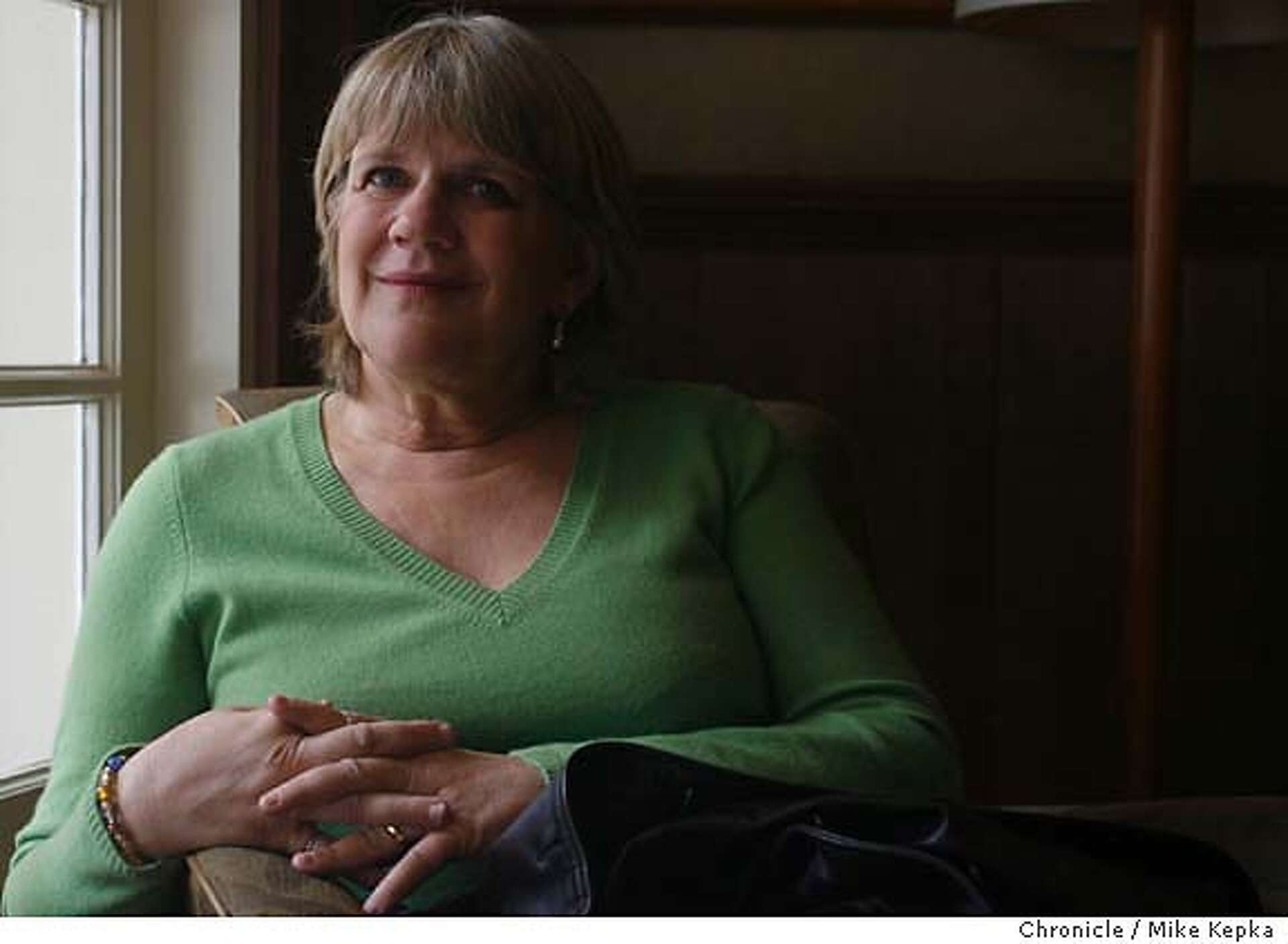 MOTHERS & DAUGHTERS / Courtney Love's mom, Linda Carroll, reflects on ...