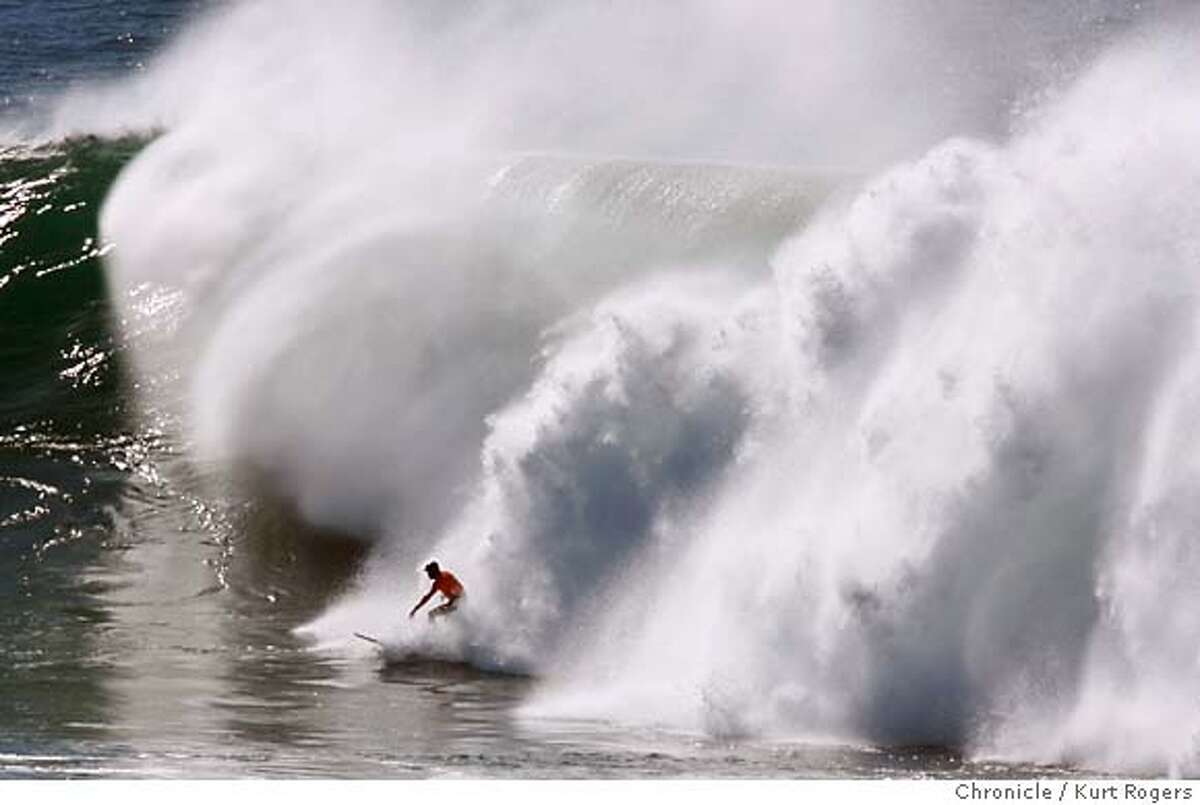 Man wins big-wave debate without machine