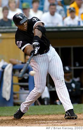 A's sign Thomas to incentive-laden, one-year deal