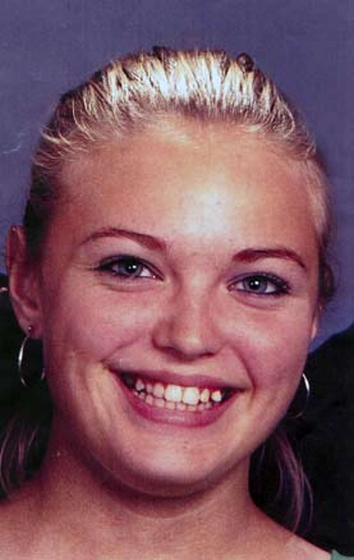 LIVERMORE / Police, family hope for tips in teen girl's 'horrific ...