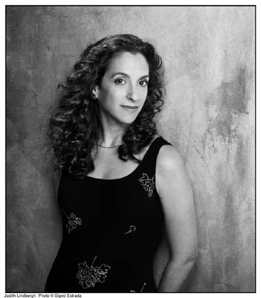 Norse saga, distaff side