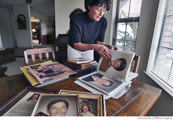 As execution draws near, families grieve for 3 killed at store in 1980