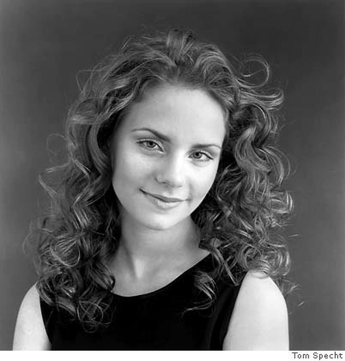 REVIEW / This time around, violinist sounds a different tone