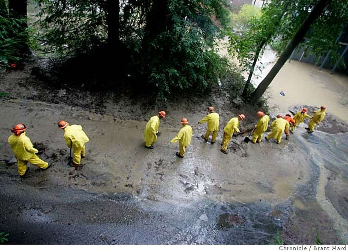 NEW YEAR?’S STORM: AFTERMATH / Mud, water and what's left of home / 23 ...