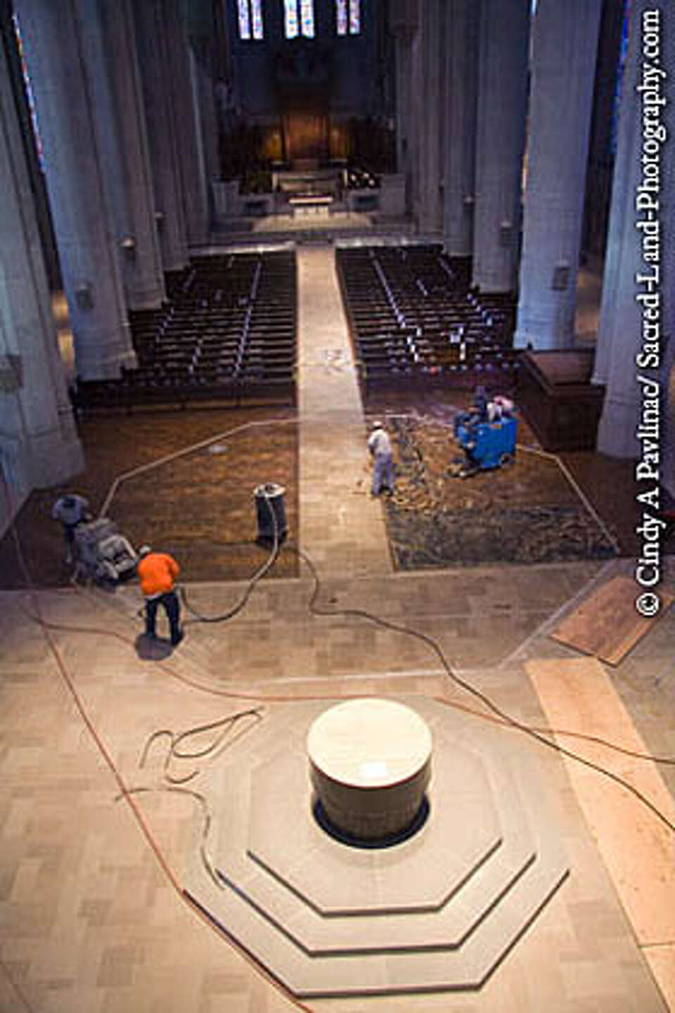 FINDING MY RELIGION / Walking in circles: Rev Lauren Artress on walking ...