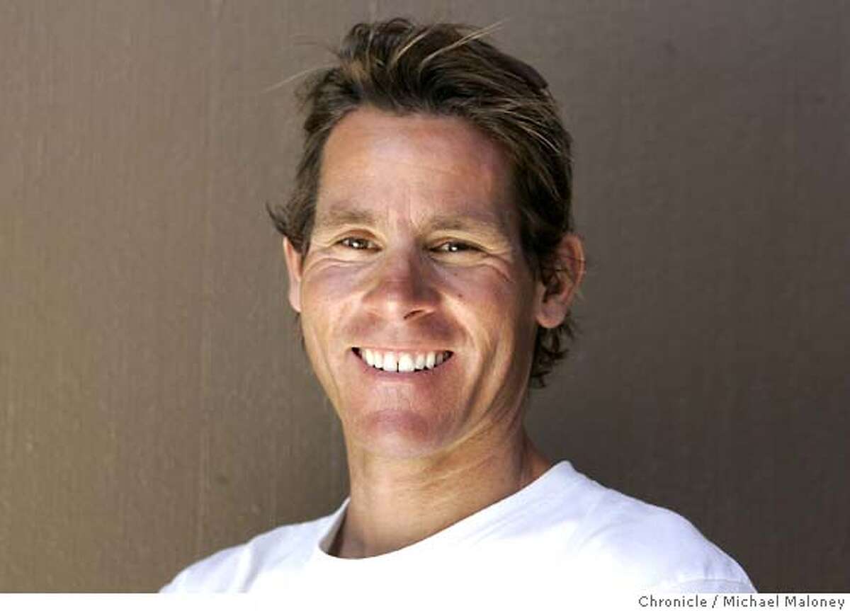 Healthy Obsession / Tim Sheeper }