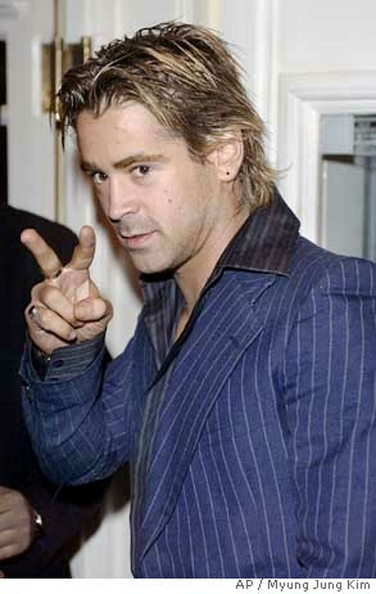 Colin Farrell's pricey hotel bill; Jacko's quiet Thanksgiving; Cruise's ...