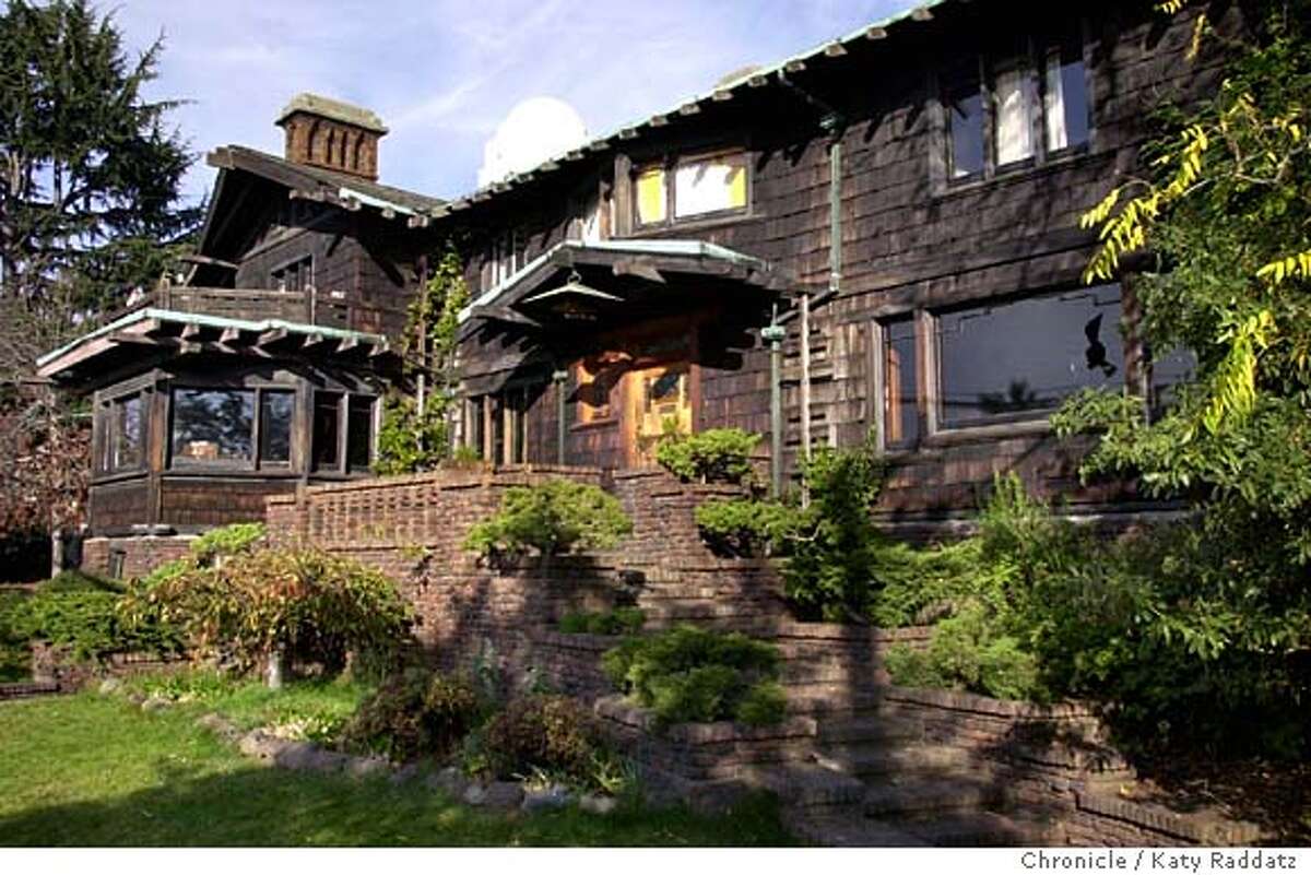 Frat house treasure / Sigma Phi brothers will restore their Greene ...