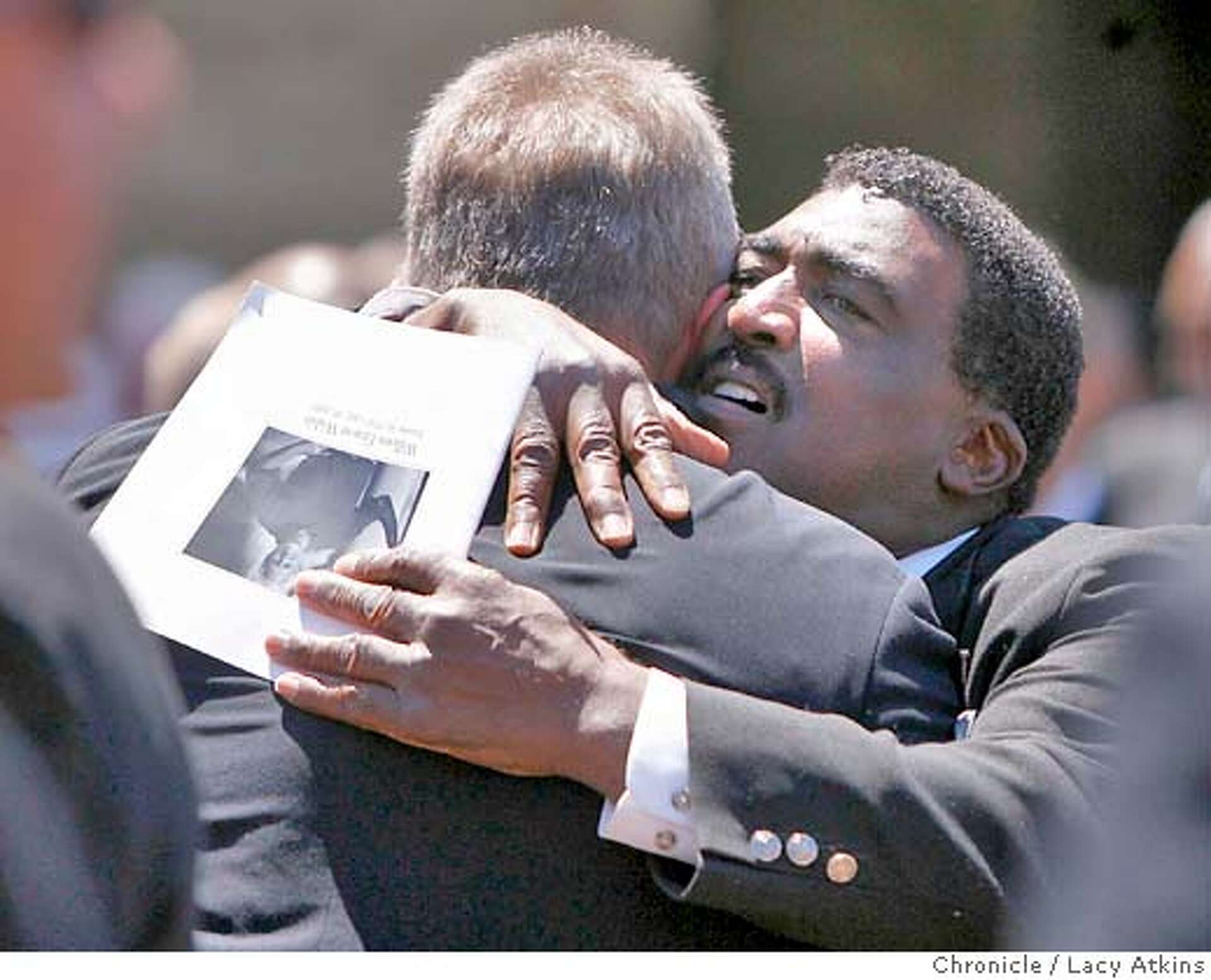 Bill Walsh remembered in tearful memorial