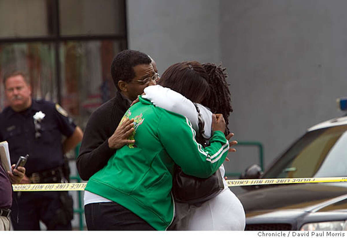 Outspoken newsman shot dead in Oakland / Editor, reporter Chauncey ...