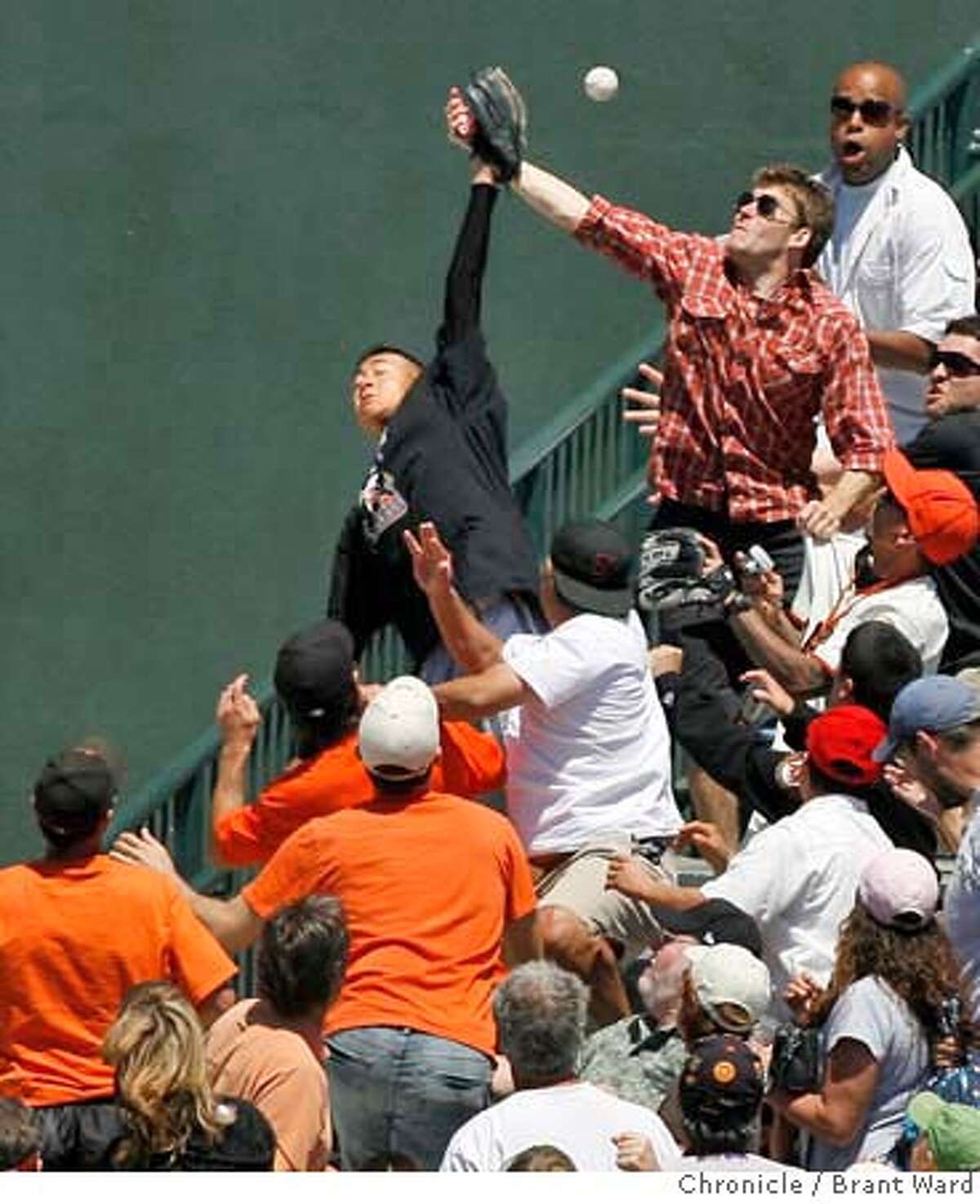 THE CHASE / When Barry Bonds matches Hank Aaron's home run record, fans ...