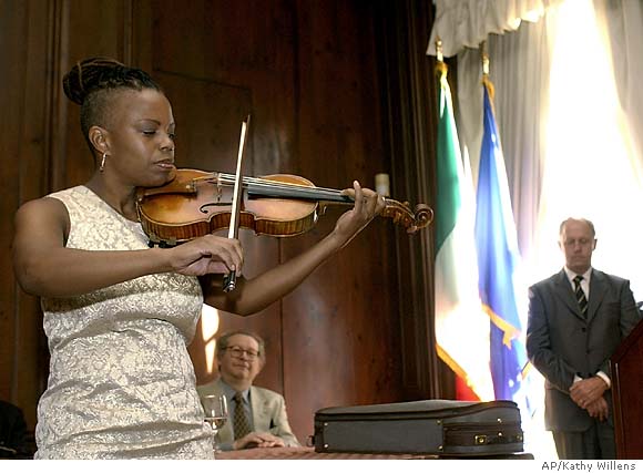 Rare violin plays a new tune in hands of jazz musician