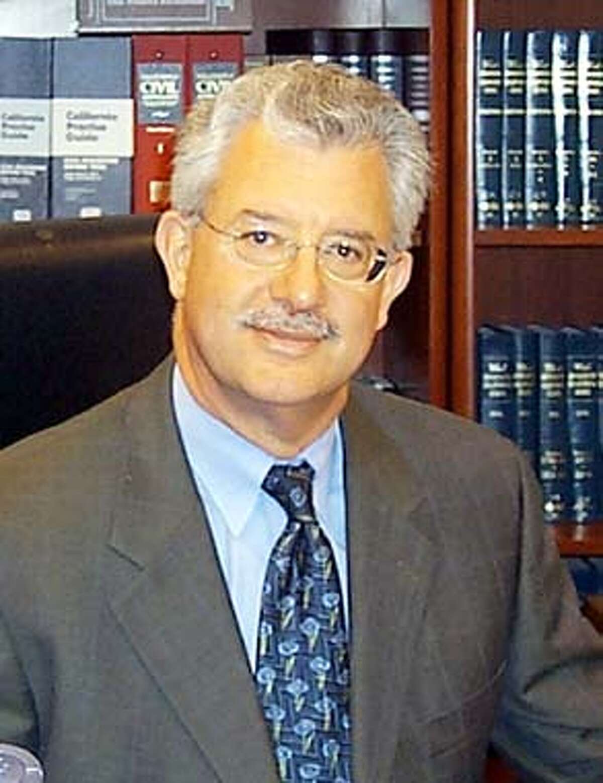 4 named to Schwarzenegger's staff / Inauguration Nov. 17 to be ...