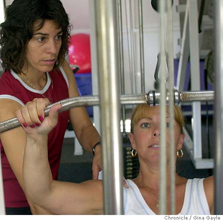Peninsula mobile fitness trailer on a roll