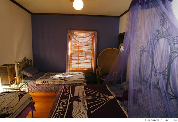 SLEEP LIKE AN EGYPTIAN / Isis Oasis Sanctuary