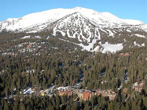 FALL SKI ISSUE / Mammoth finally realizes that it takes a village / The ...