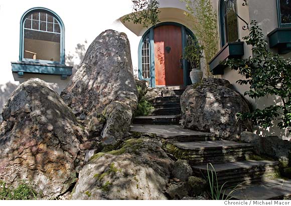 Art DECORUM / Ditch your car and rock out in Berkeley / Everyone ...