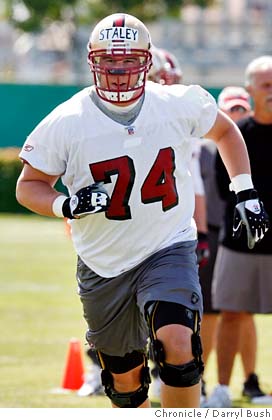 49ers sign Staley to five-year deal