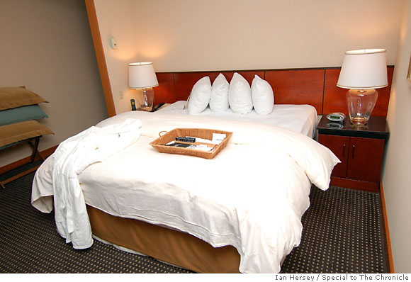 FRENCH COMFORTS / Le Méridien San Francisco