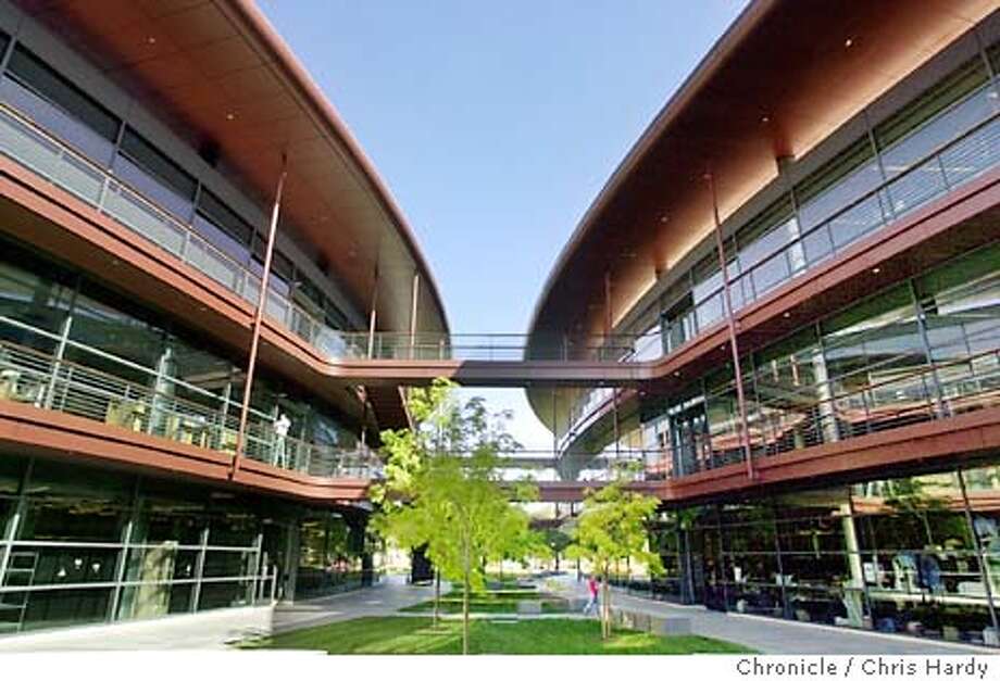 Simply the best / Stanford's Clark Center expertly blends traditional ...
