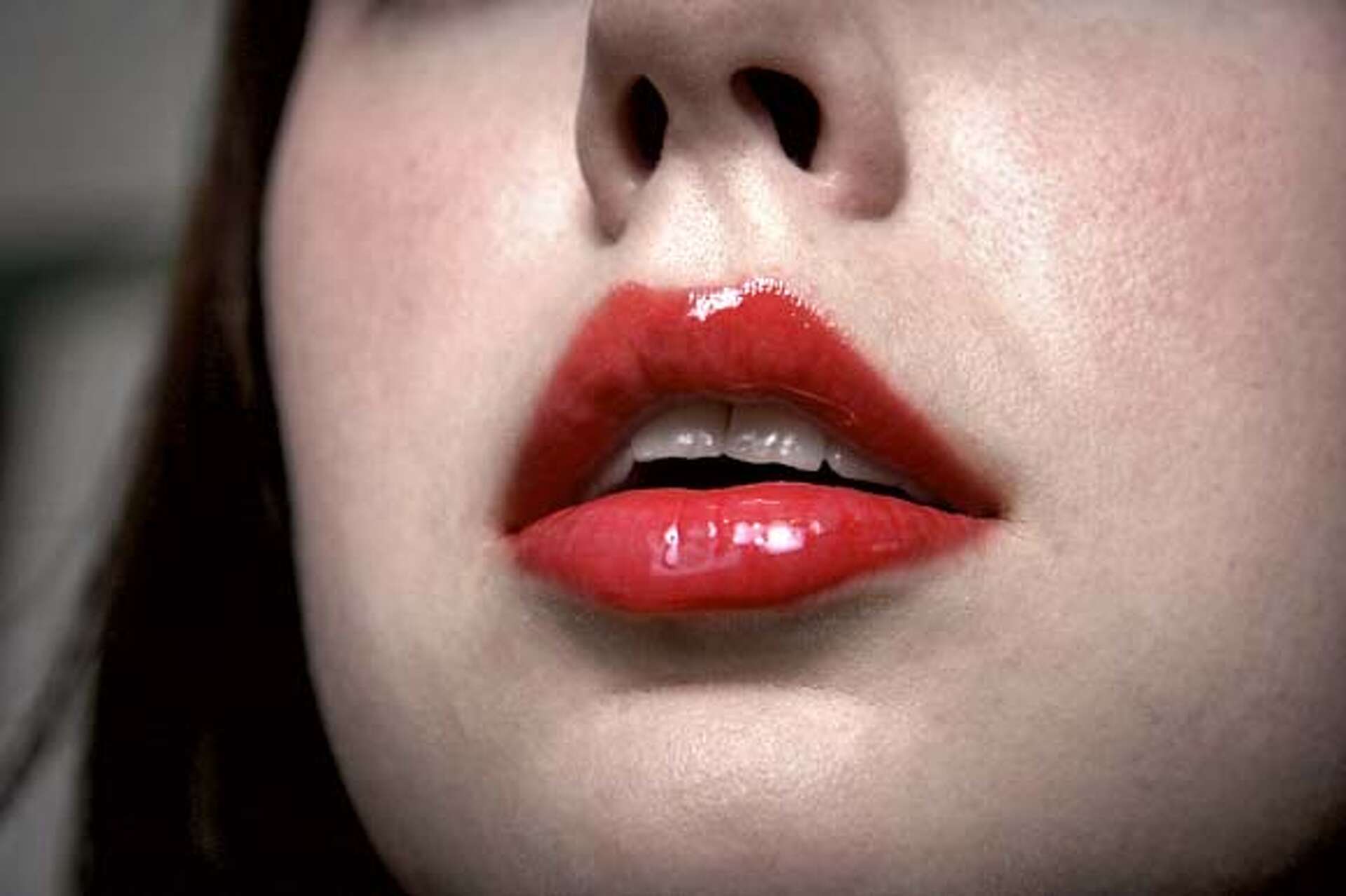 SHE SAYS, HE SAYS / The battle of the blab is a draw, psychologists say ...