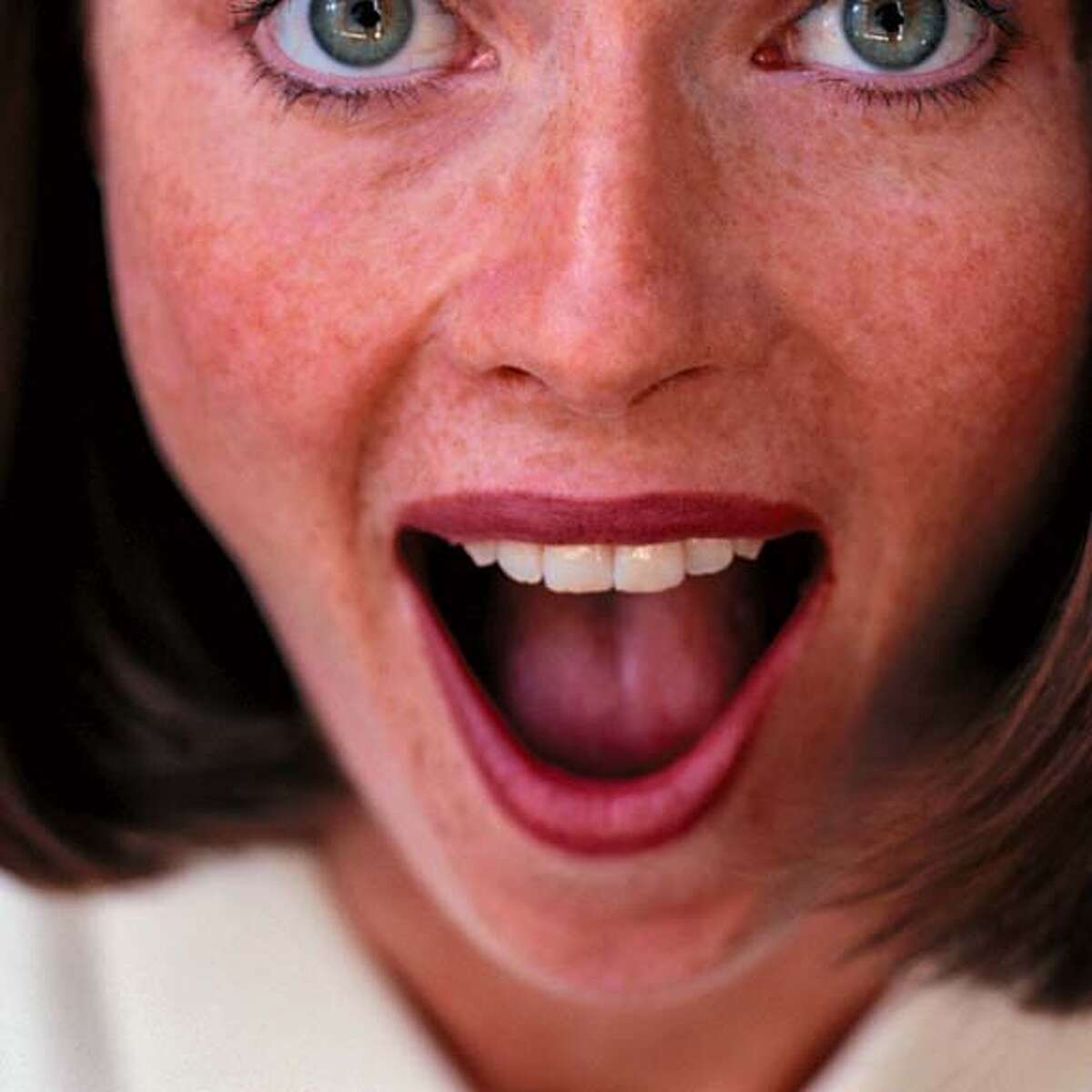 SHE SAYS, HE SAYS / The battle of the blab is a draw, psychologists say ...