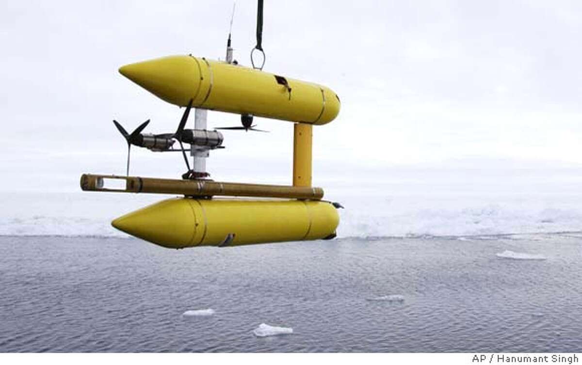 Robot vehicles to plumb the Arctic Ocean / They'll be looking for new ...