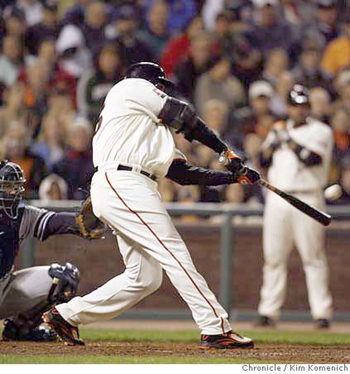 Yanks return in style / Bonds' 749th goes for naught as N.Y. dominates