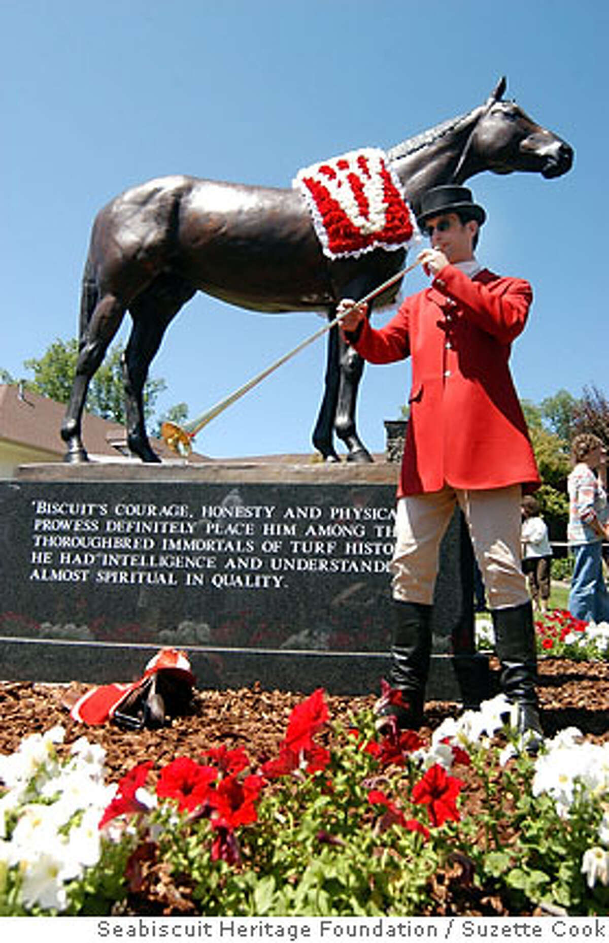 Seabiscuit sculpture unveiled at Ridgewood Ranch
