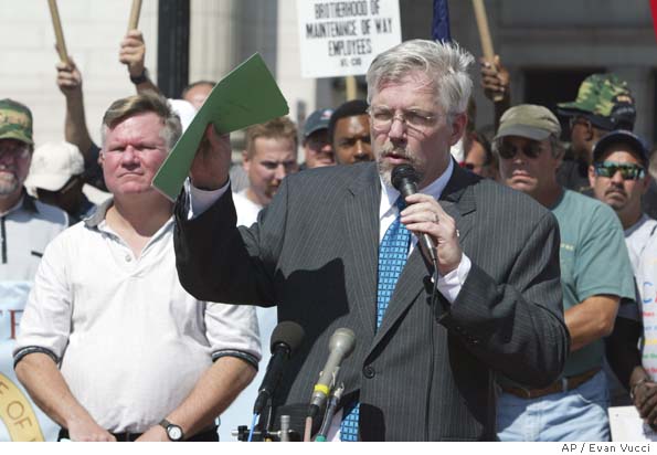 Rail unions warn of Amtrak walkout / 40,000 in Bay Area could be ...