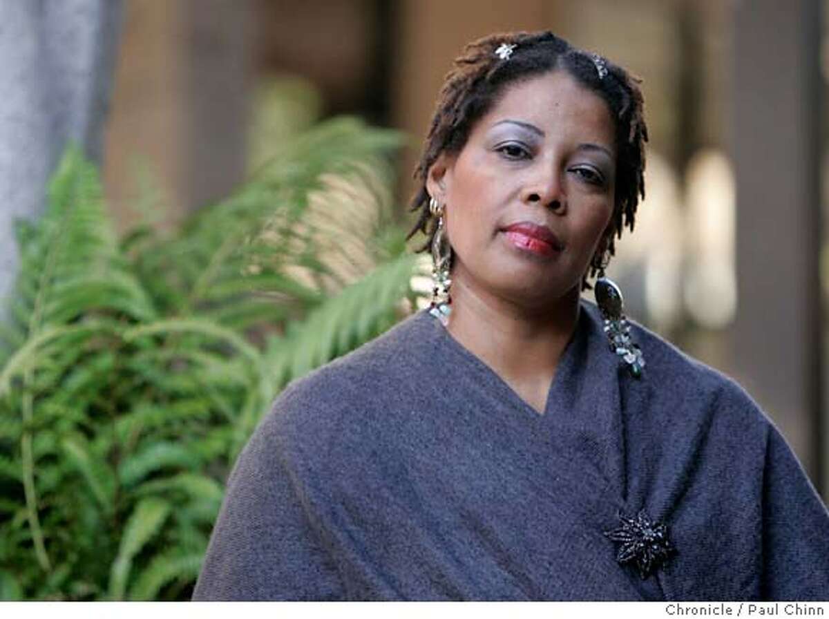 OAKLAND / Tragedy strengthens mother's quest for peace