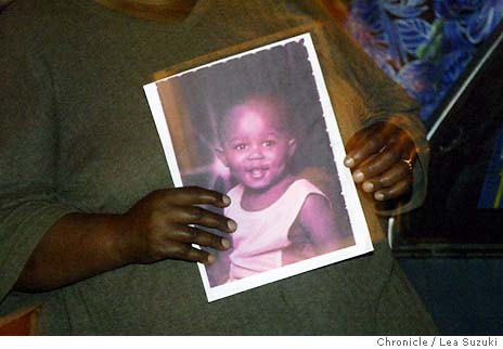 Father is charged with murder of son / Case raises questions about ...
