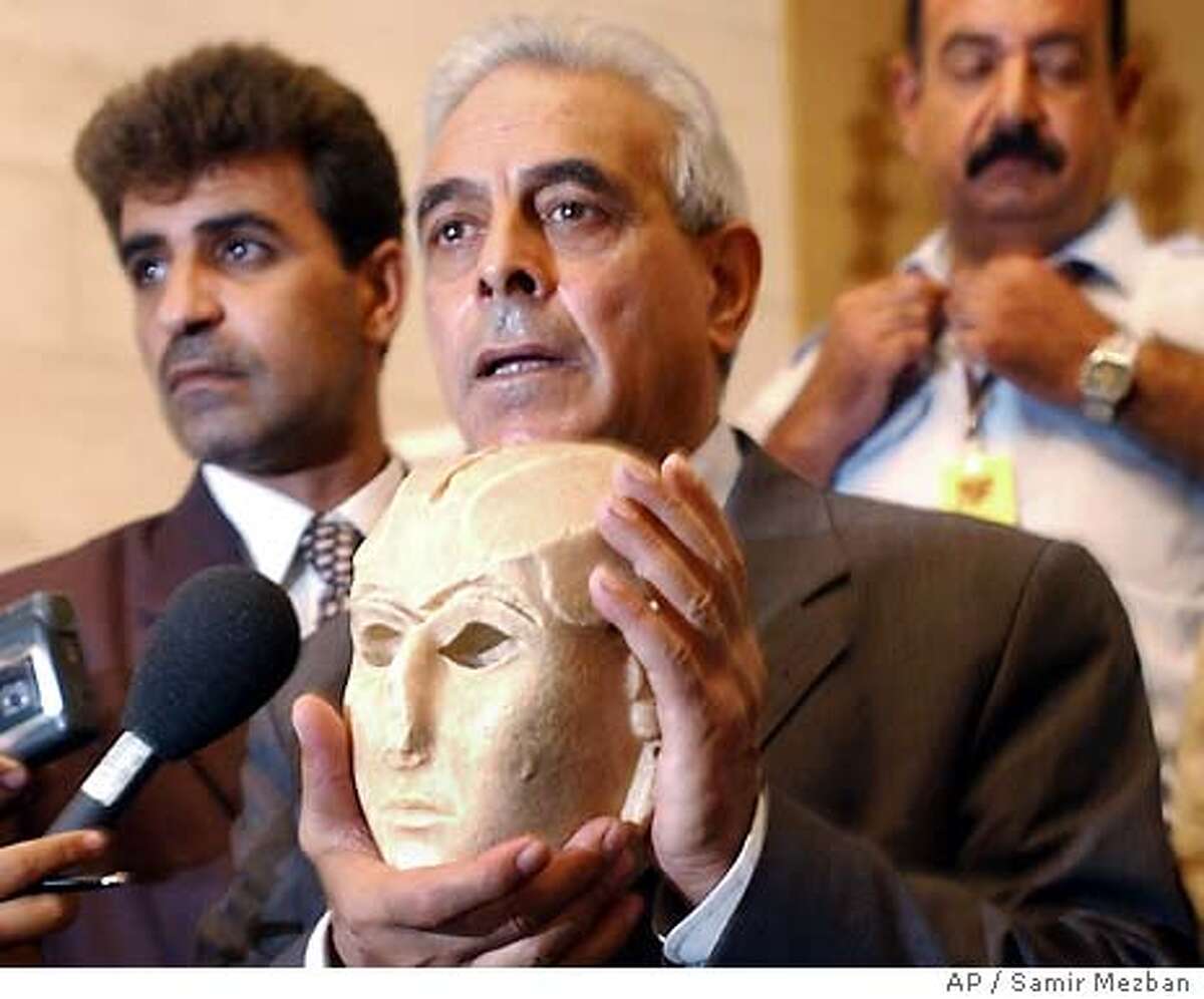 Iraq's treasured Lady of Warka returns home / 5,200-year-old mask ...