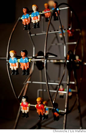 ART / Garbage in, art out / What others throw away becomes a treasure ...