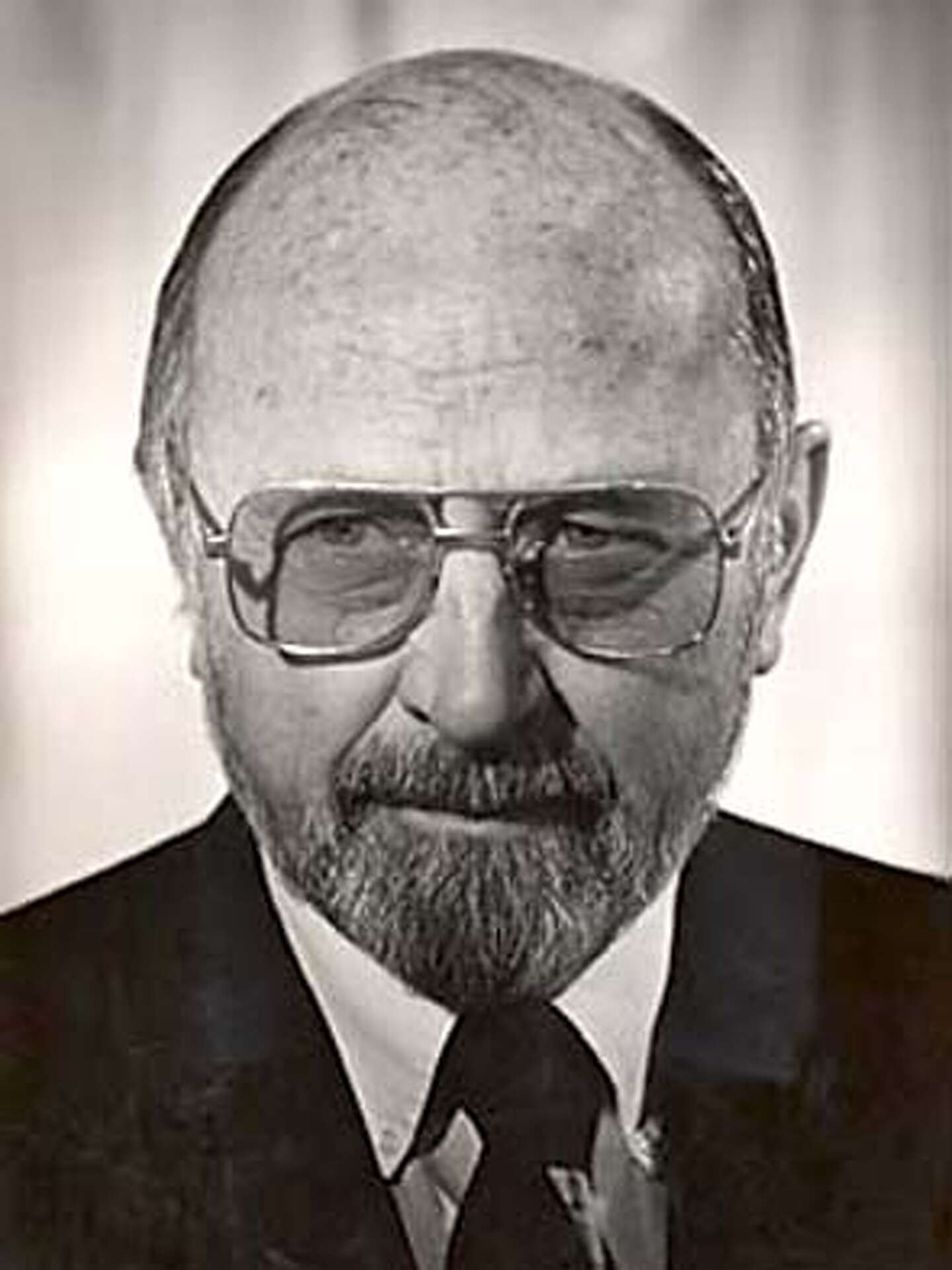 Harold C. Helgeson -- UC geology professor had fresh approach