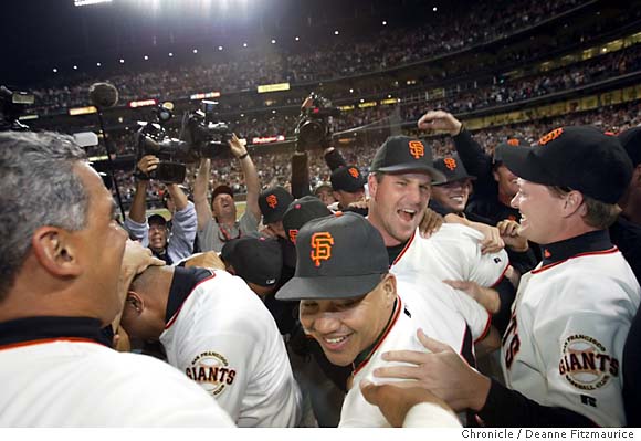 From first to first / Giants go wire to wire for division title