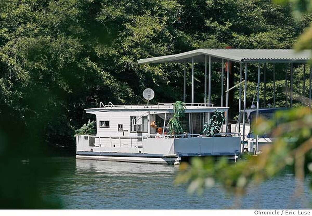 Delta dreamin' / Where homes sport microwaves, TVs, toasters -- and ...