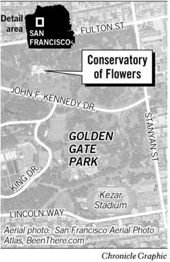 Park's flower is blooming / San Francisco's famed conservatory is to ...