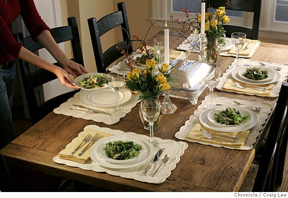 A supper soiree / Celebrate the season with a holiday dinner party that ...