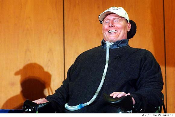 Research awards go to scientists, actor Reeve / Therapy discovery ...