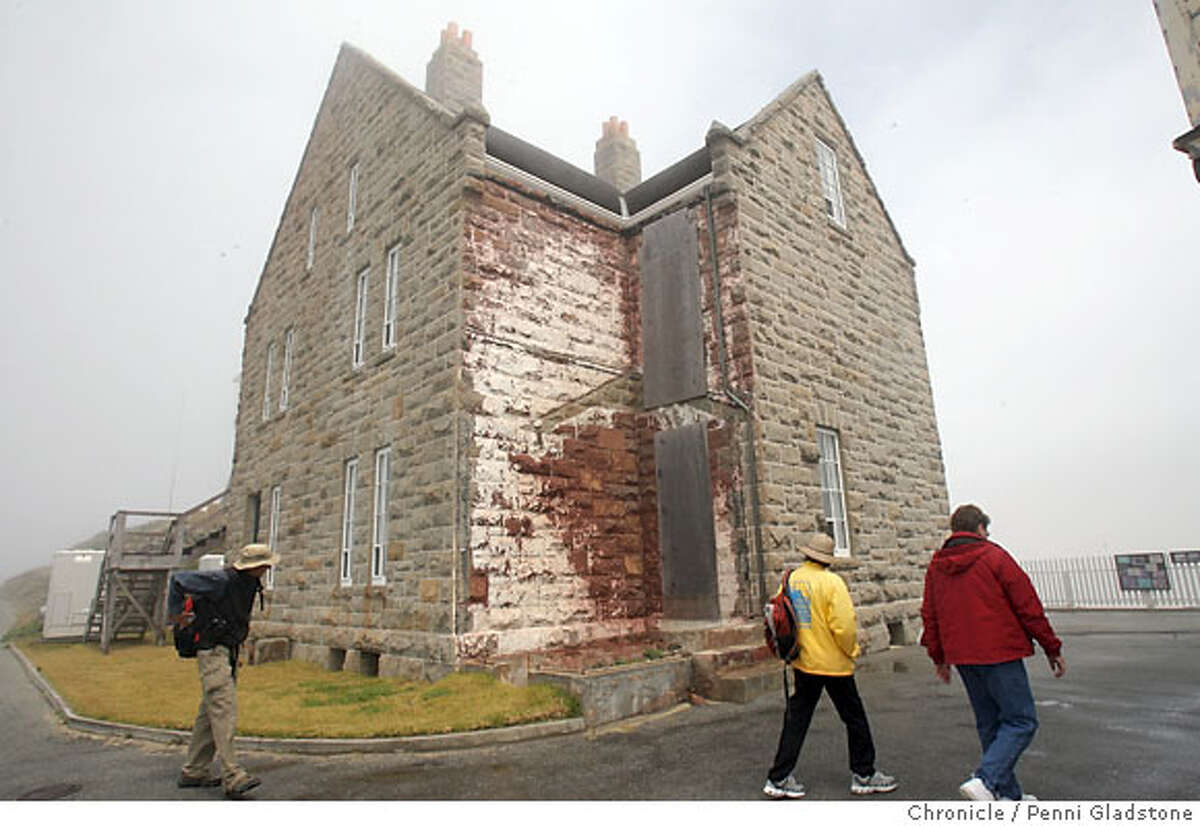 Getting to the point in Big Sur / Walking tours of light station ...