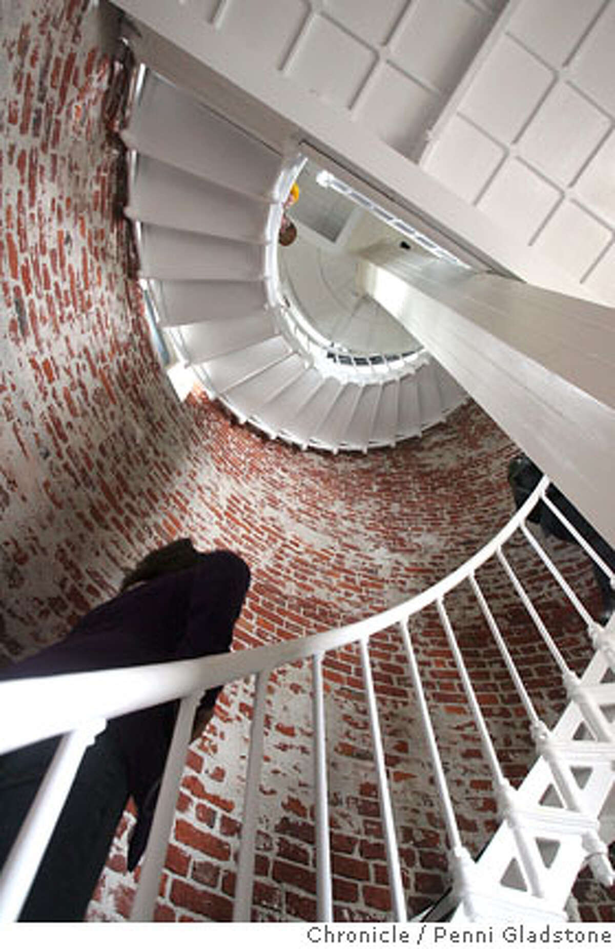 Getting to the point in Big Sur / Walking tours of light station ...