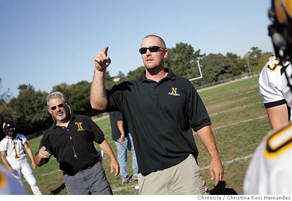 Novato comes up a winner holding coattails of '02 team / Hornets ...