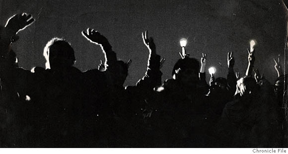 Thousands turn out for vigil for John Lennon