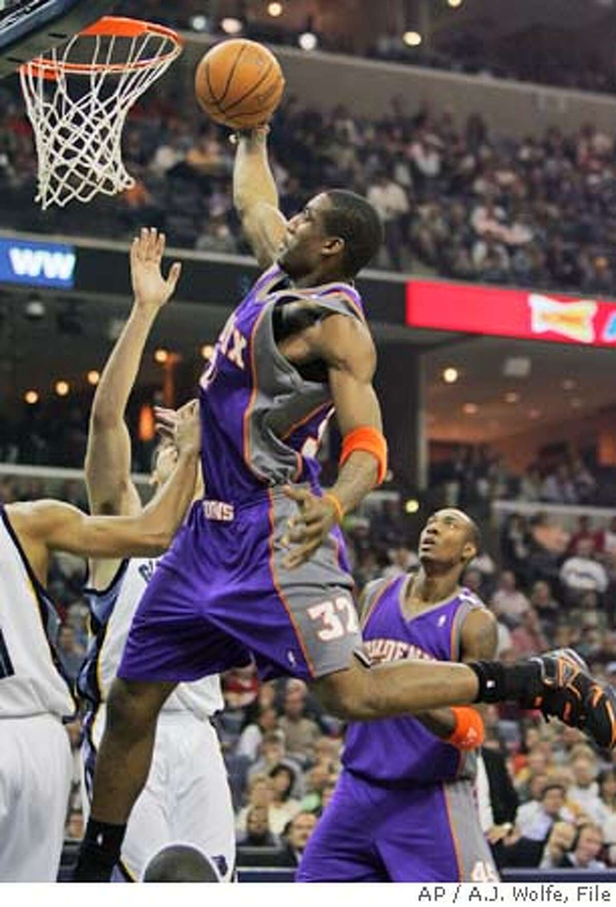 Stoudemire's life in microcosm