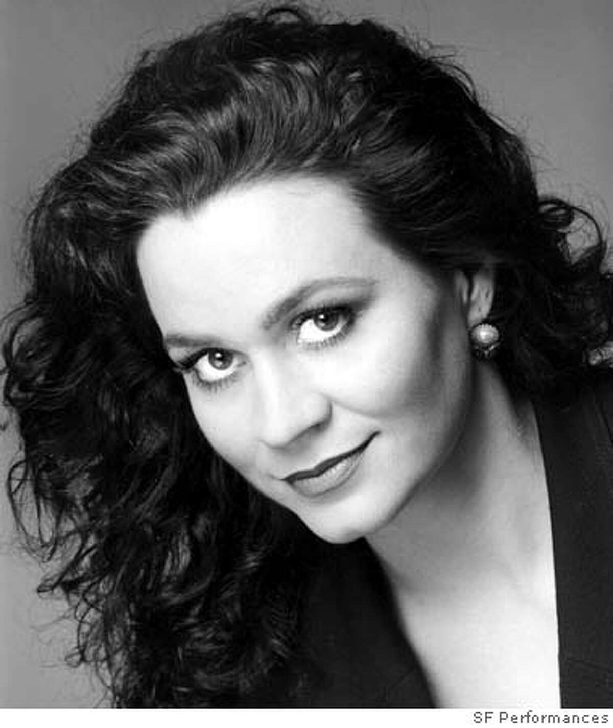 REVIEW / Soprano radiates warmth in Spanish songs