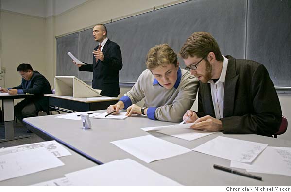 STOCKTON / Fur flies fast and furious at college debate event / Teams ...