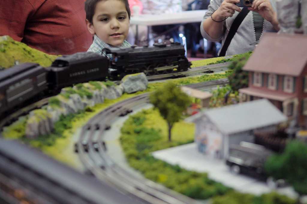 Train show