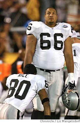 Raiders' Walker pays first visit since surgery
